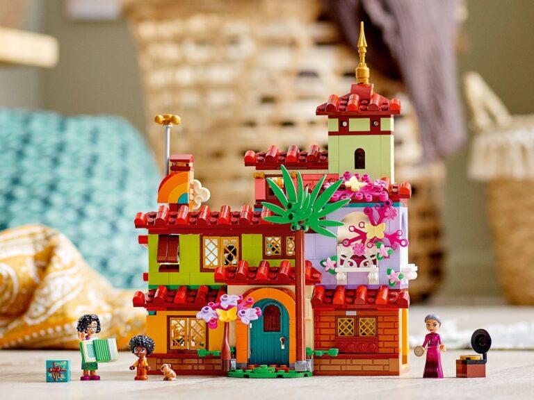 Brickfinder - LEGO Disney Encanto Official Images!